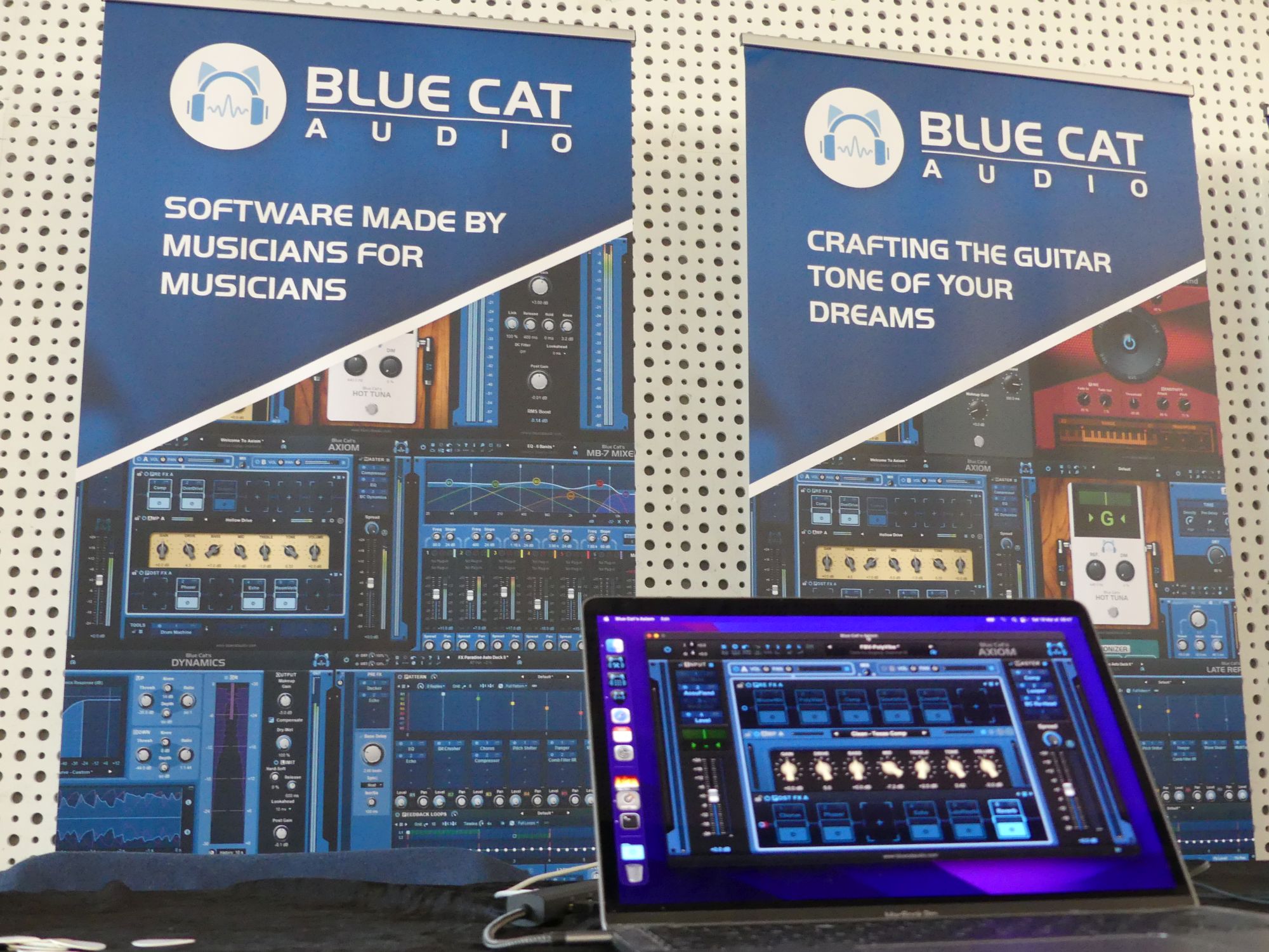 Blue Cat Audio At The Paris Guitar Festival – The Blue Cat Audio Blog
